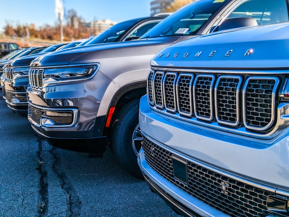 Features of Buying a Used Car at Auction